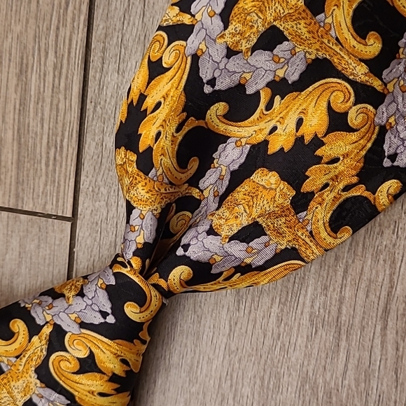 Versace | Accessories | Gianni Versace Italy Baroque Leopard Print ...
